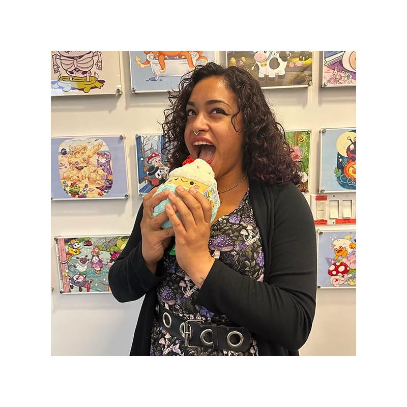 Squishable - Snacker Madame Cupcake